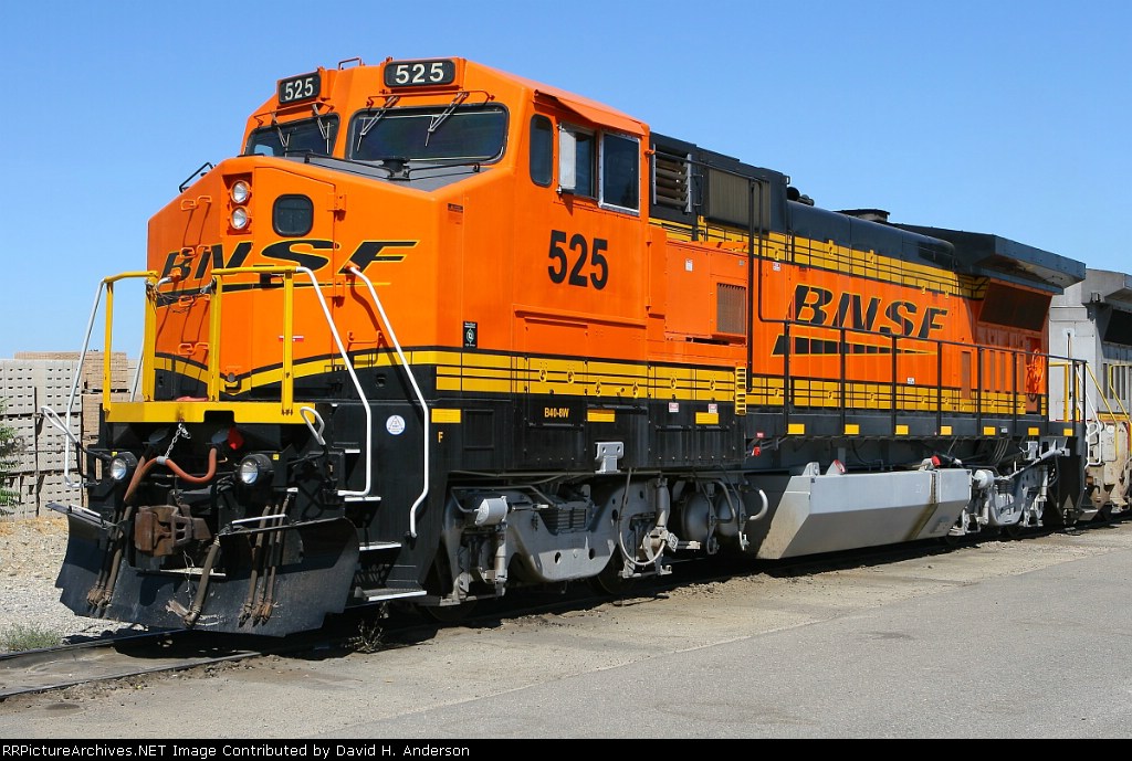 BNSF 525